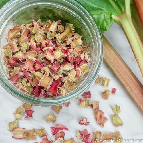 How to Dehydrate Rhubarb and How to Use It - GettyStewart.com