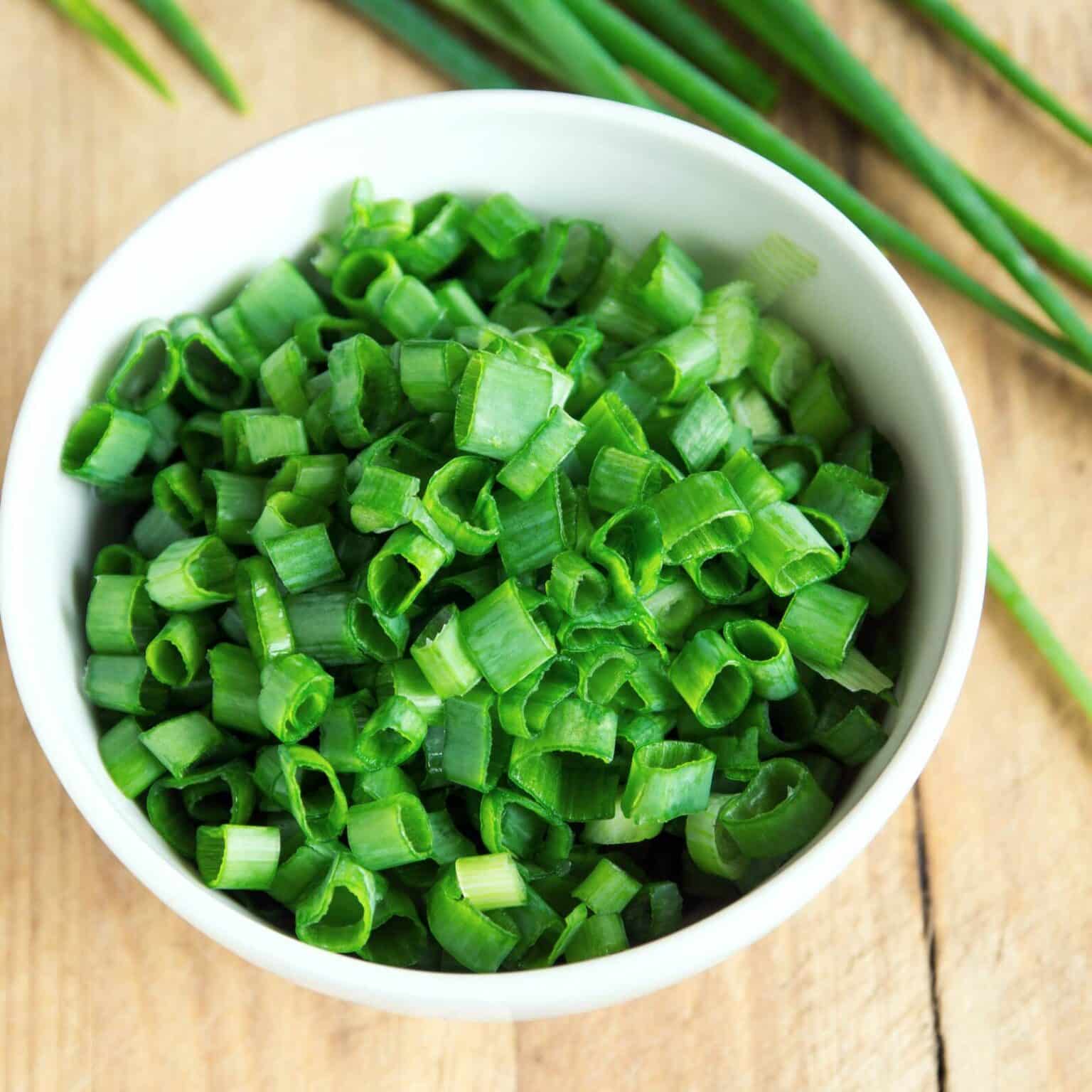 How to Cut and Preserve Chives - Freezing and Drying