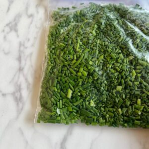 How to Cut and Preserve Chives - Freezing and Drying