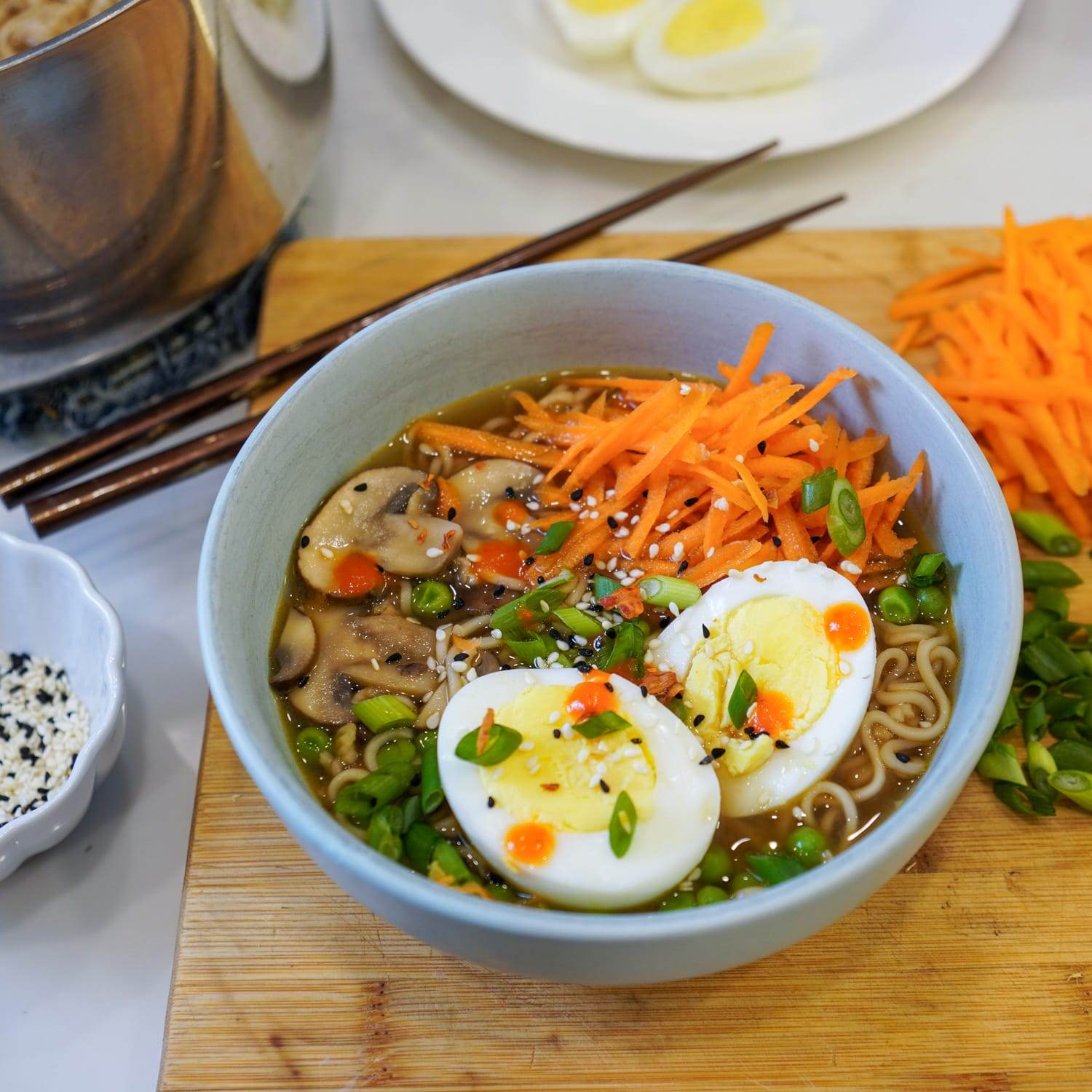 How to Dress Up Instant Ramen Soup